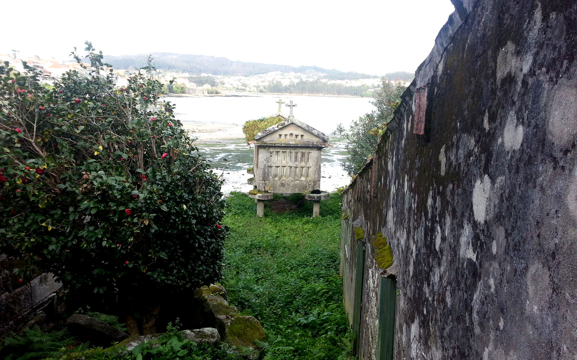 Combarro, pueblo marinero por el que pasa la Variante Espiritual.
